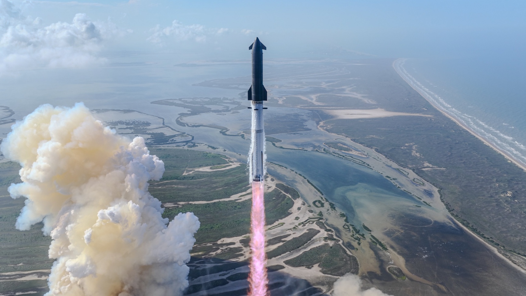 SpaceX Launches Starship V3 for the First Time